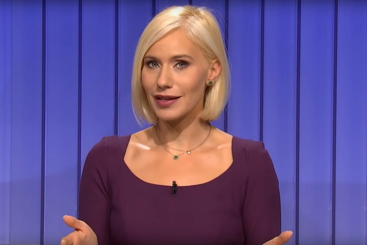 Ovakvu je nećete videti na TV-u! Voditeljka Slagalice izazovnija nego ikad