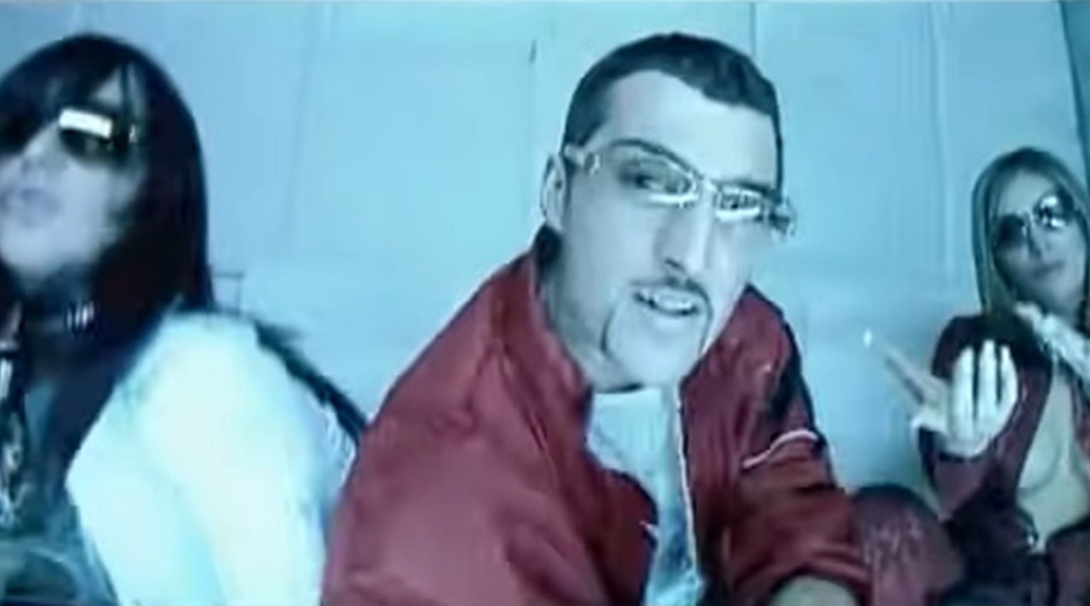 Od bludnog sina do Dalaj Lame: Šokantna i lepa transformacija pevača ...