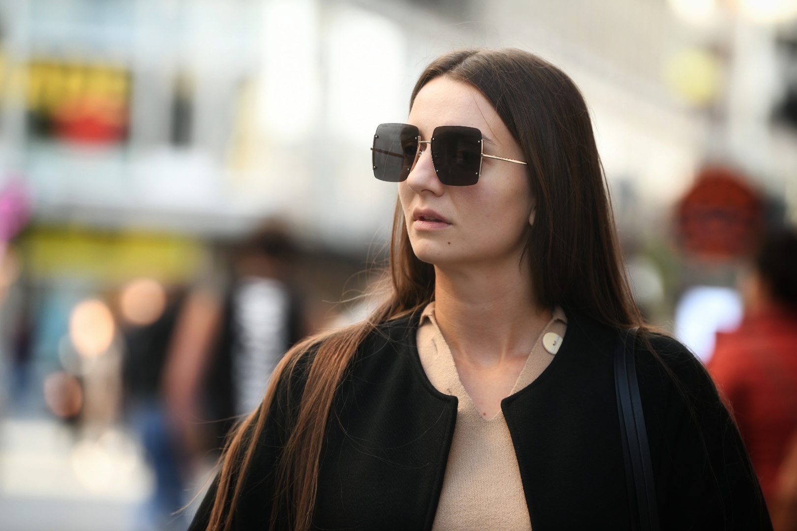 Beograđanka u cipelama s krznom koje nikog ne ostavljaju ravnodušnim