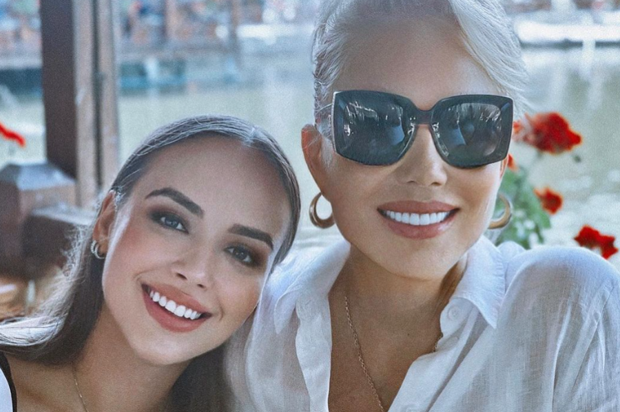 Ko je prelepa Iva od koje se Lepa Brena ne odvaja