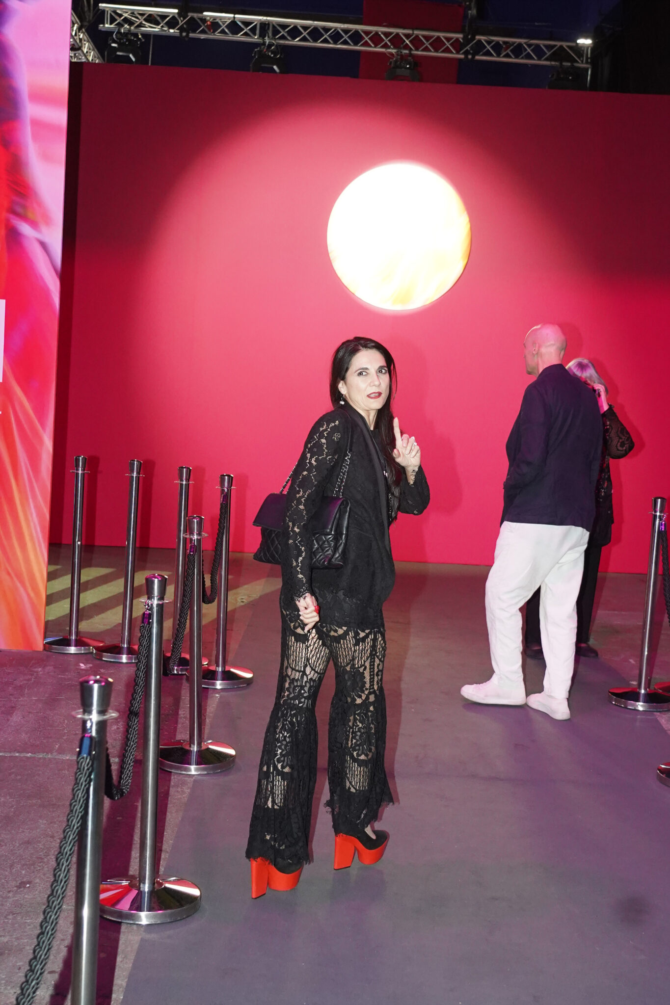 Vjera Mujović prvi put u javnosti s novim dečkom! Ovakvu je nikad nismo ...