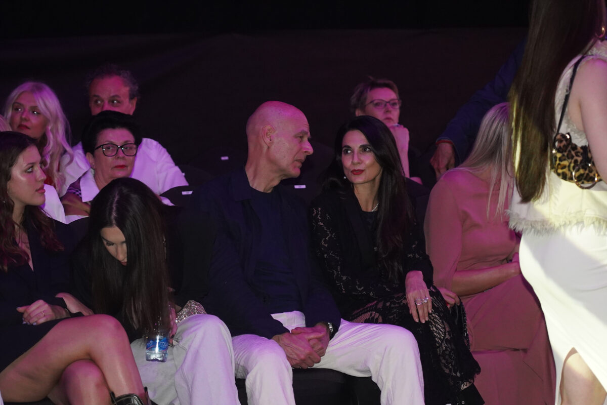 Vjera Mujović prvi put u javnosti s novim dečkom! Ovakvu je nikad nismo ...