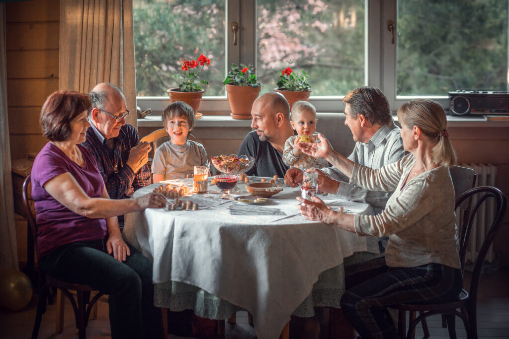 Ovih 6 rečenica deca očajnički žele da čuju od roditelja - čak i kada ...