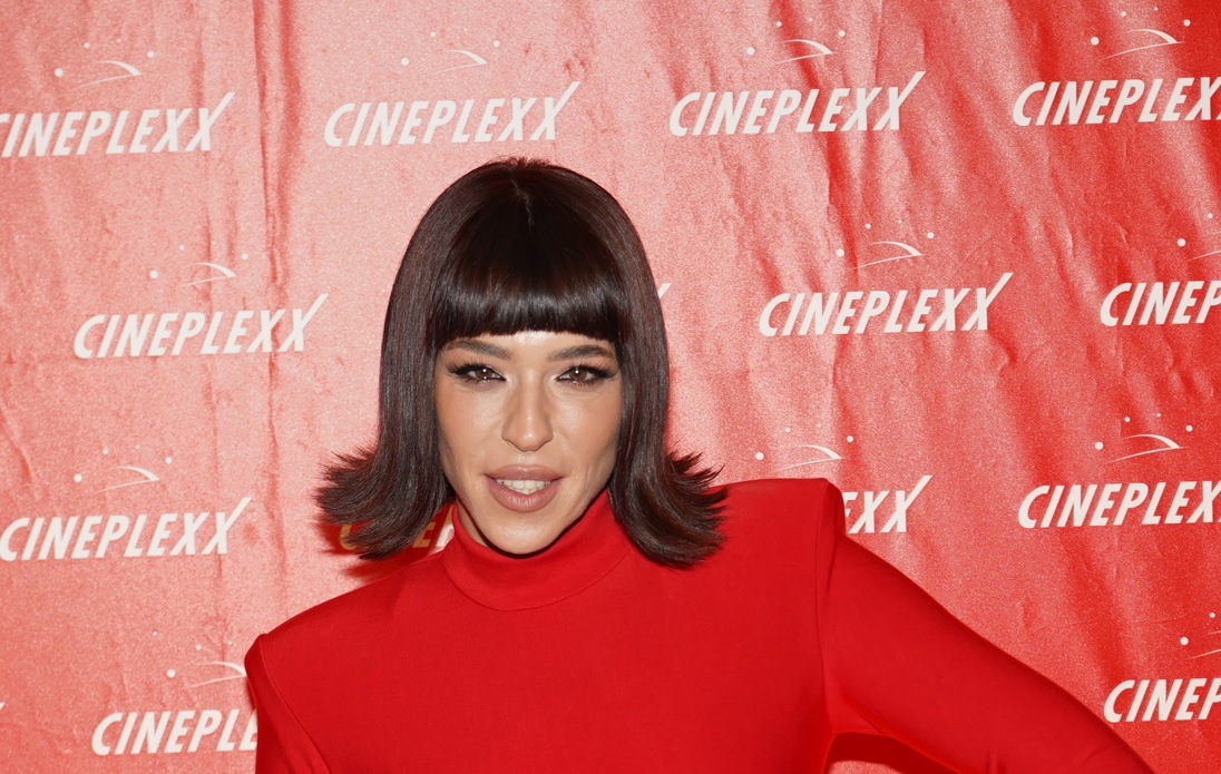 Haljina Matee Milosavljević izdužuje figuru i vaja telo