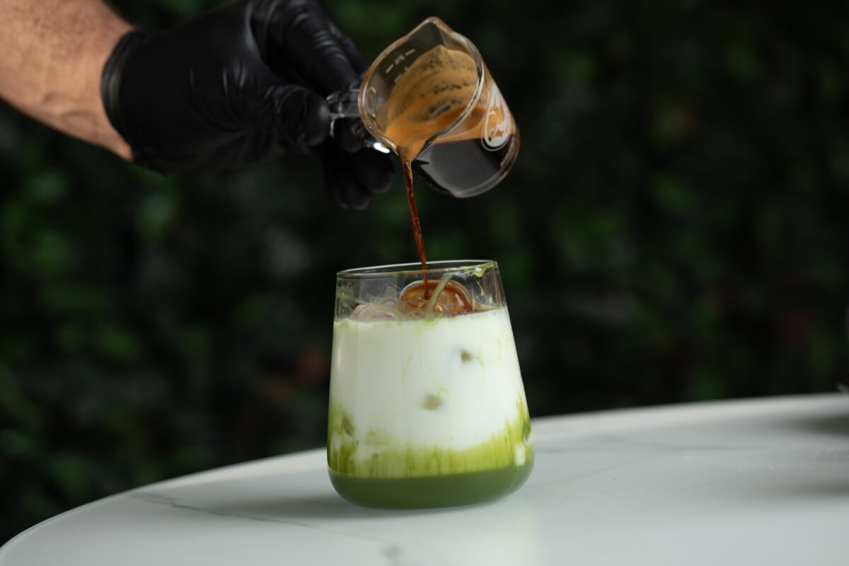 Kako se pravi pistaccino, kafa koju pije kul ekipa